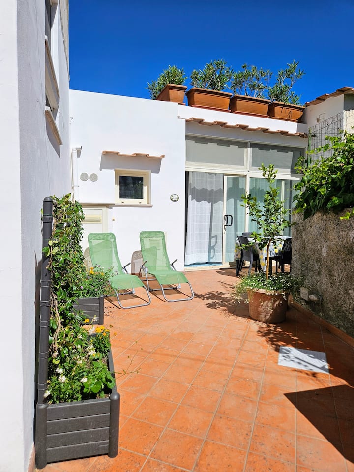 Tipica Casa Di Famiglia Nel Centro Di Anacapri - Anacapri