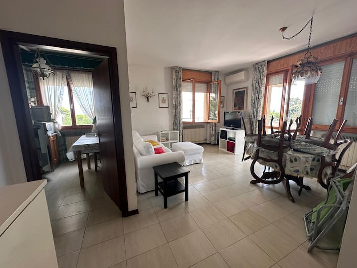 2 Camere Con Balcone, Ac E Scorcio Mare - Rimini