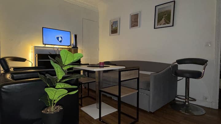 Charmant Appartement Tout éQuipé Proche Commodités - Paris