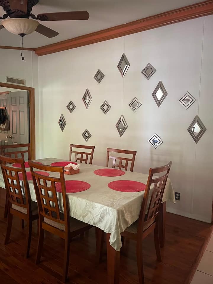 Private Studio W/hot Tub & 5 Mins To Downtown - Johnson City, TN