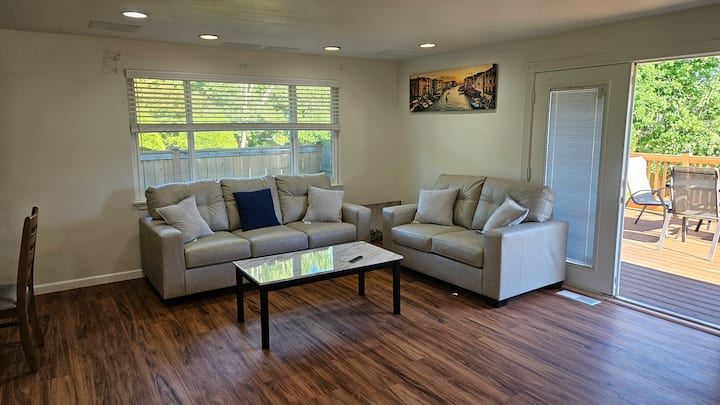 One Story House + 3 Bedroom Extra Room+furnished. - Bothell, WA