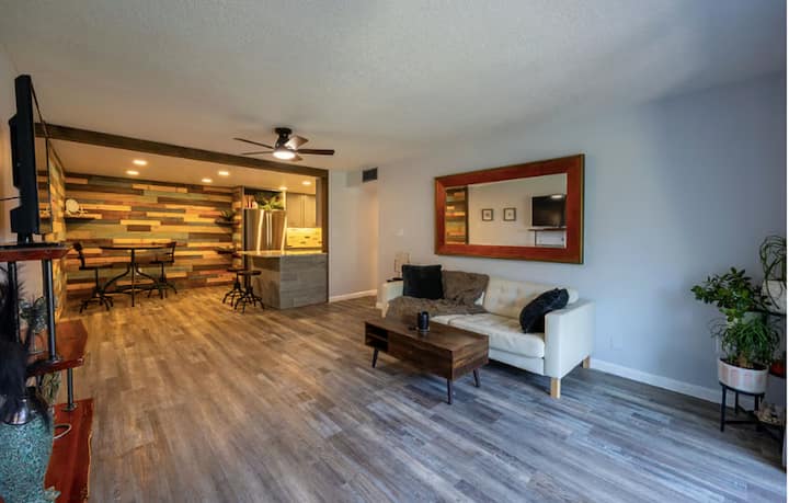 Monthly Rental Steps From Beach, Lots Of Amenities - Melbourne Beach, FL