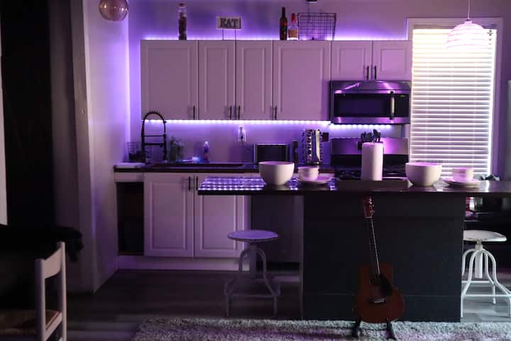 Smarthome Basement Studio Apartment - Snellville, GA