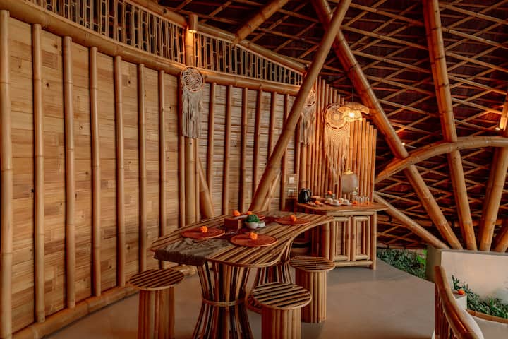 The Mundis Bali Villa - Sidemen