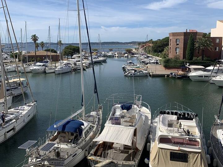 Appartement Vue Mer, Climatisé - 4 Pers. - Hyères