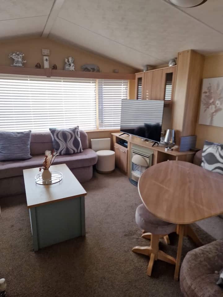 Sj Caravan Home - Rhyl