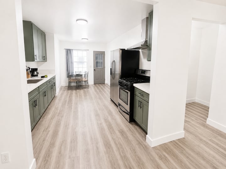 Home W Shared Backyard Central Location - Orange County, CA