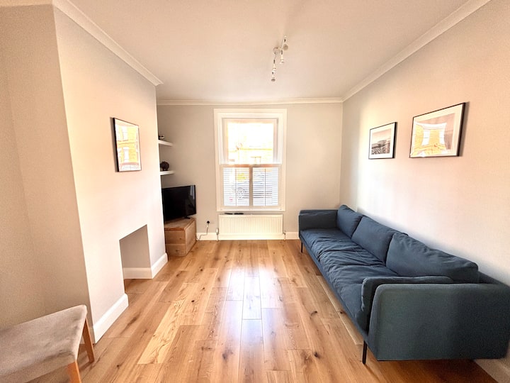 Stunning Terraced House In Seaside Town - Exmouth
