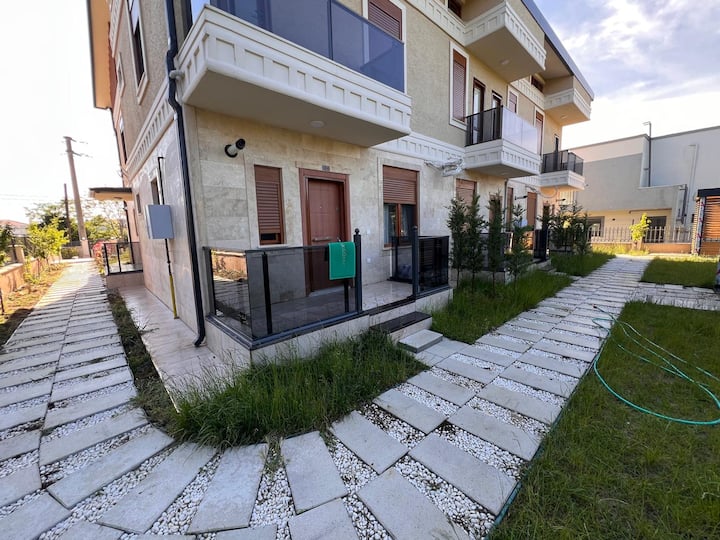 Silivri Altınorak Sitesinde Yeni Yapı 2+1 Villalar - Silivri