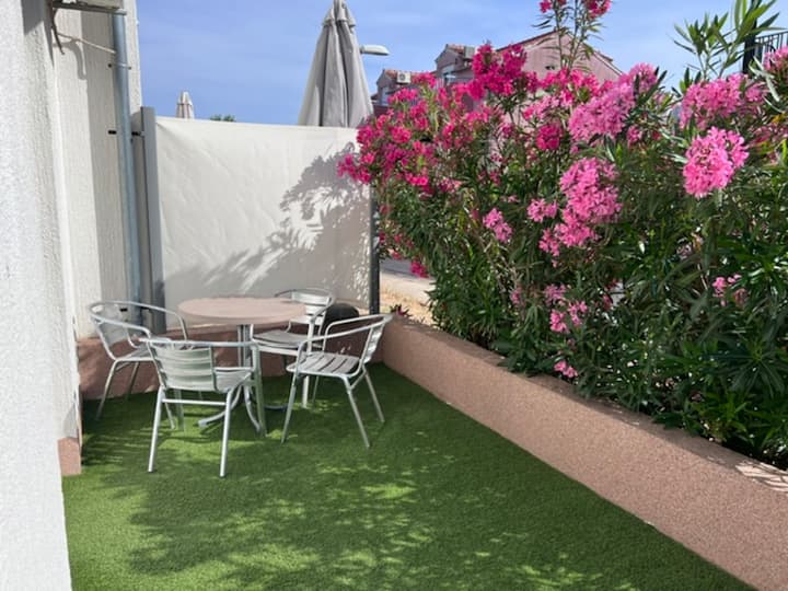 One Bedroom Apartment With A Terrace - 1 - Tisno