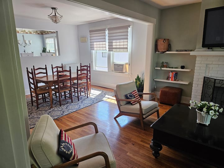Lake Bluff  - In Town Location   -Rivendell  - - North Chicago, IL