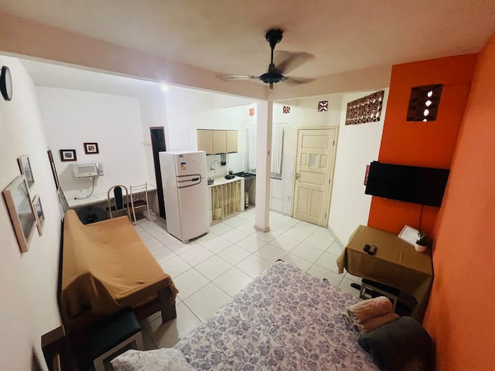 2min Da Praia Grande! Suíte Com Cozinha. - Arraial do Cabo