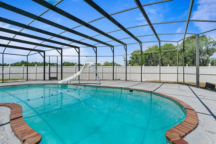 Kissimmee Lakeview Villa With Private Pool - St. Cloud, FL