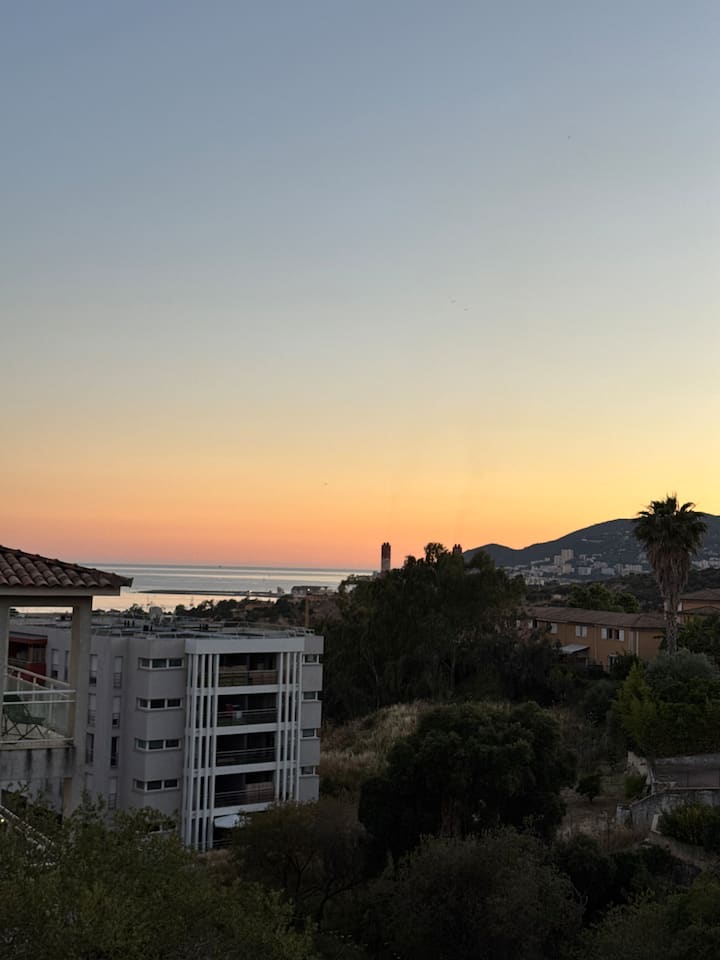 Appartement Avec Vue Mer  Idéalement Situé - Ajaccio