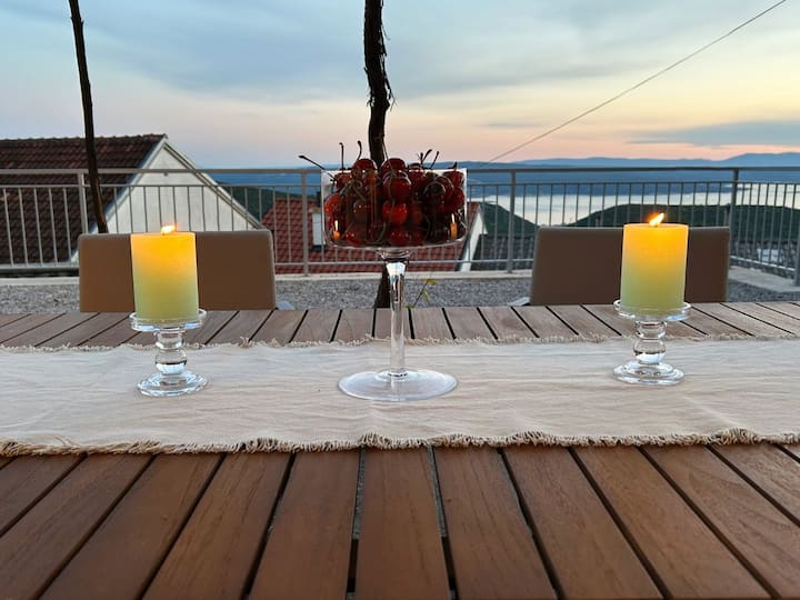 Peaceful Holiday Home With Sea And Mountain Views - Crikvenica