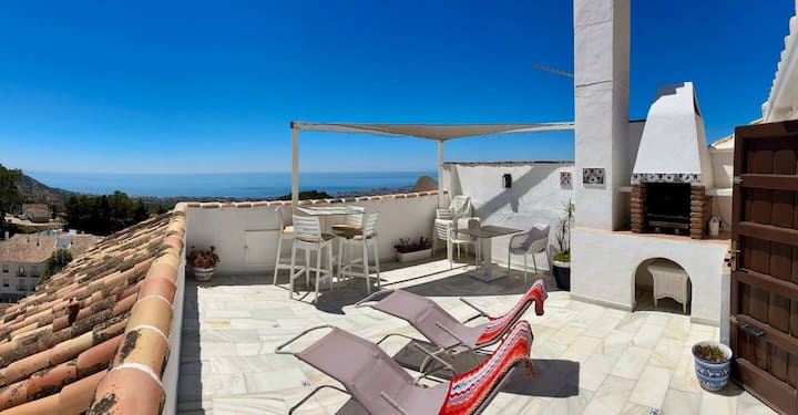 Mijas Pueblo With Stunning Panoramic Views - Mijas