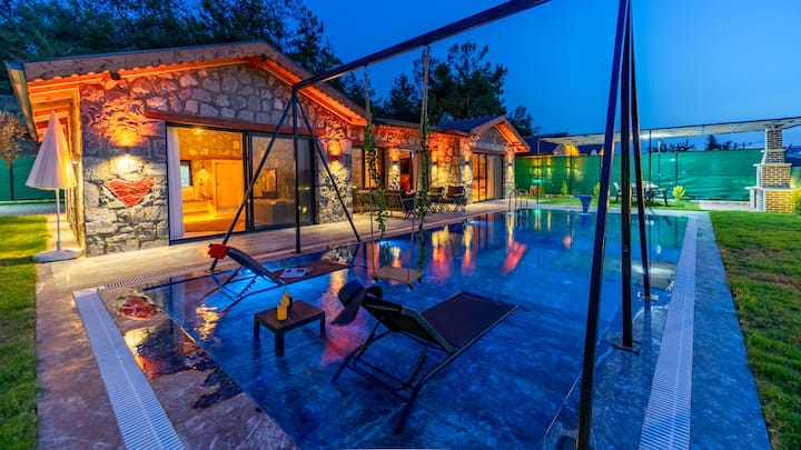 Fethiye ÇAlışda Jakuzili(vadivillalarifethiye) - フェトヒエ