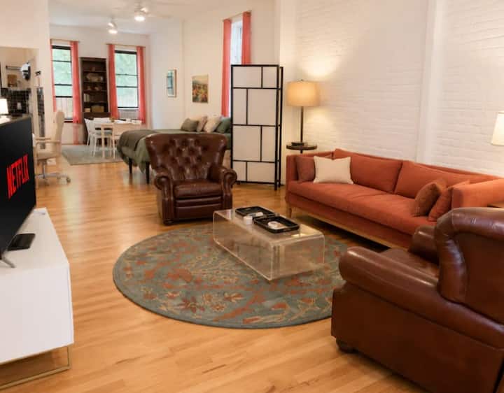 Private Backyard, Huge Artist Loft, Blocks To F/g - Brooklyn, NY