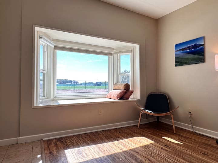 Creature Comforts / Str Lic # 3332 - Alamosa, CO