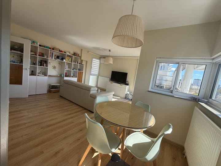 Logement Chaleureux– Confortable, Et Bien Situé - Tours