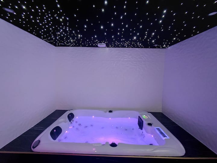 Soft, Jacuzzi, Cocon, Sobre. - Sarthe