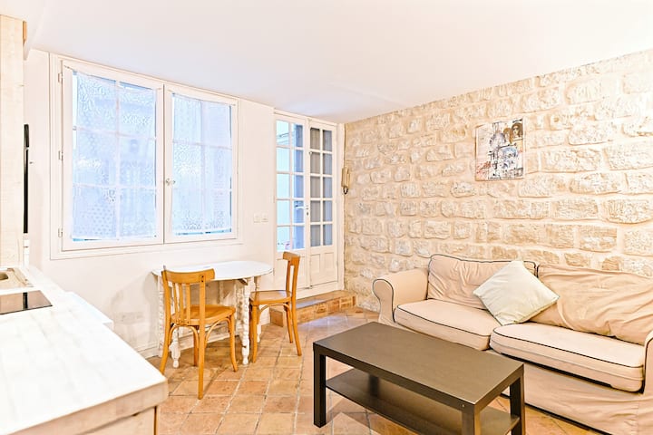 Maison Rare Avec Terrasse Et 2 Chambres - Marais - Paris
