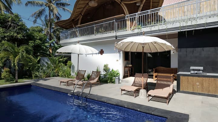 5br Luxury Villa Near Beach: Breakfast - Kintamani