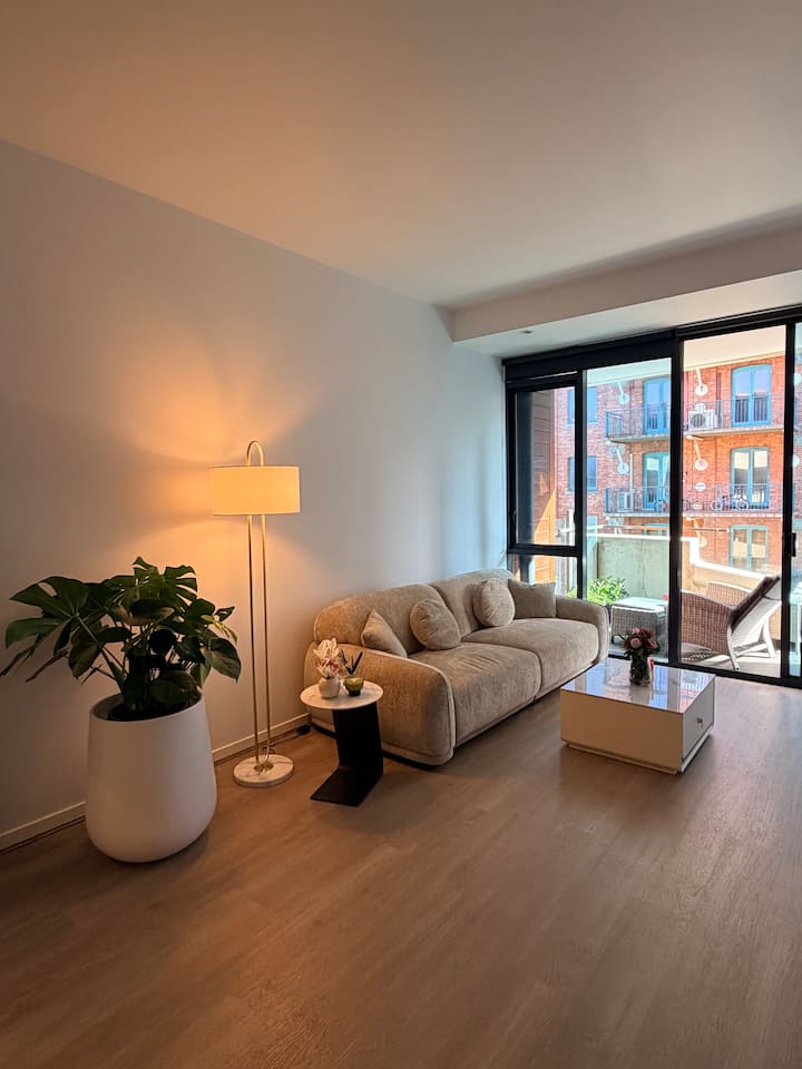 Cozy Room By The Sea | Balcony Ocean & City Views - Brooklyn