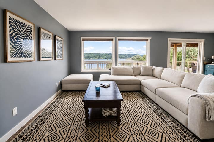 Sound View Retreat Near Illahee Beach & Ferry - Bainbridge Island, WA