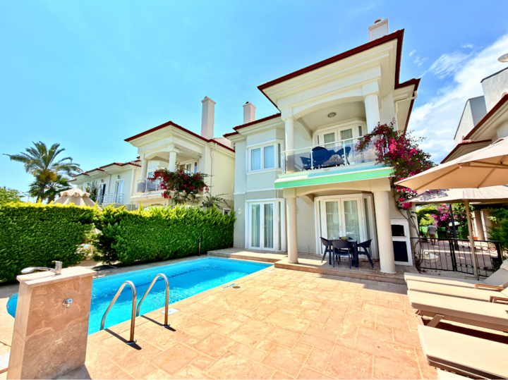 Coral 3 5+1 öZel Havuzlu Denize Sıfır Lüks Villa - Çalış Beach