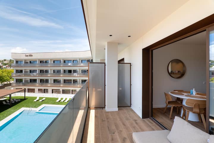 Can Milà / Signature Ap., Pool View, Dbl Bed (201) - Sitges