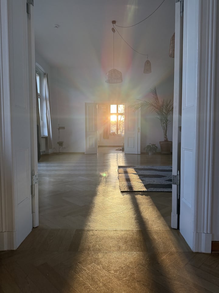 Altbauwohnung Mit Südbalkon In Schlossnähe/potsdam - Potsdam