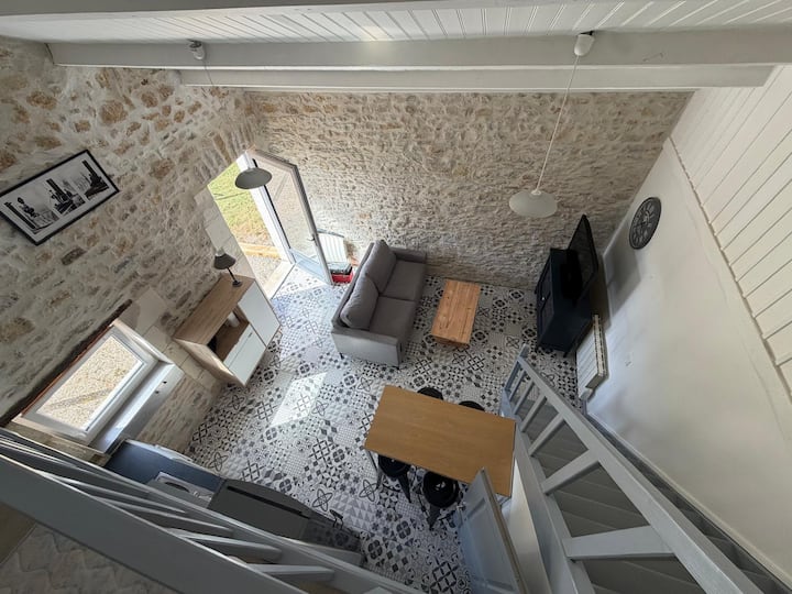 Charmante Maisonnette En Pierre Avec Cours Privées - Rochefort, France