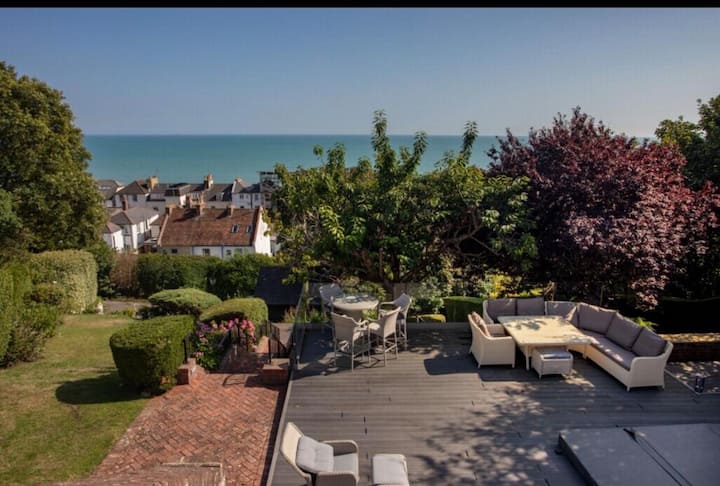 Panoramic Sea View Retreat With Hot Tub - Hythe