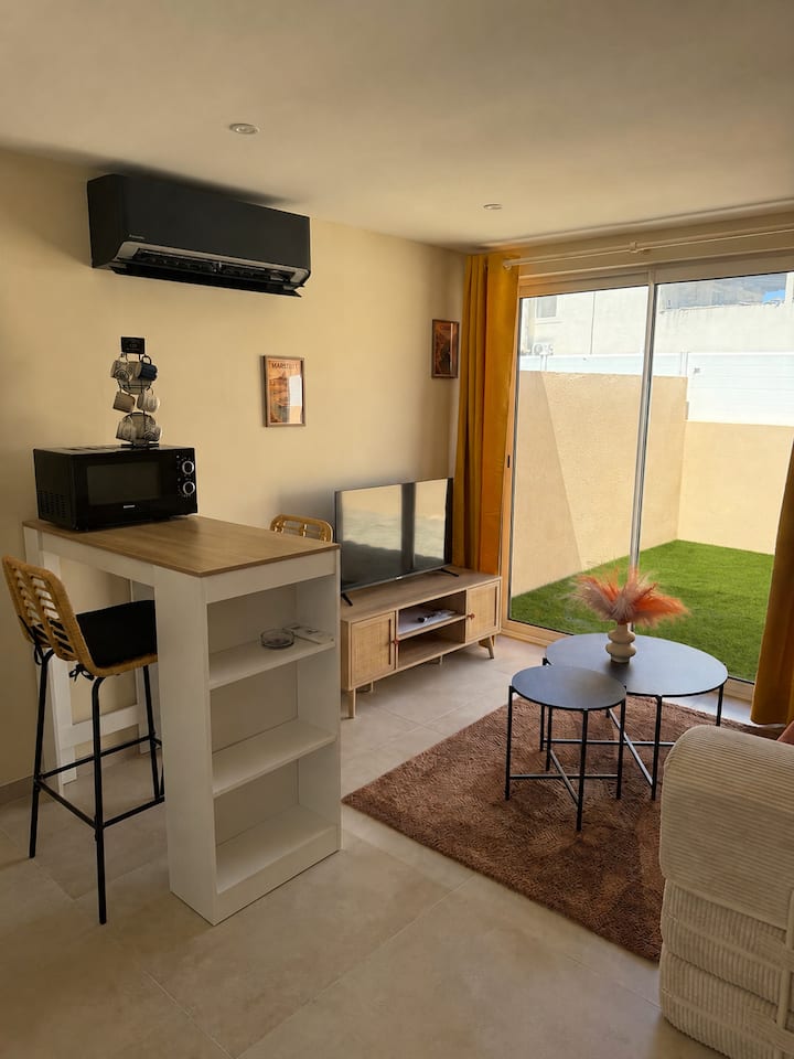Maison Lumineuse Avec Jardin - Carry-le-Rouet