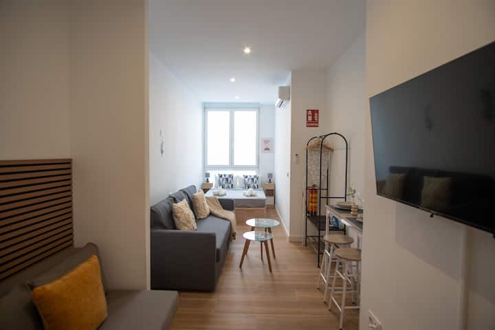 Boscán Loft | Modern Stay For 6 - Madrid - Madrid