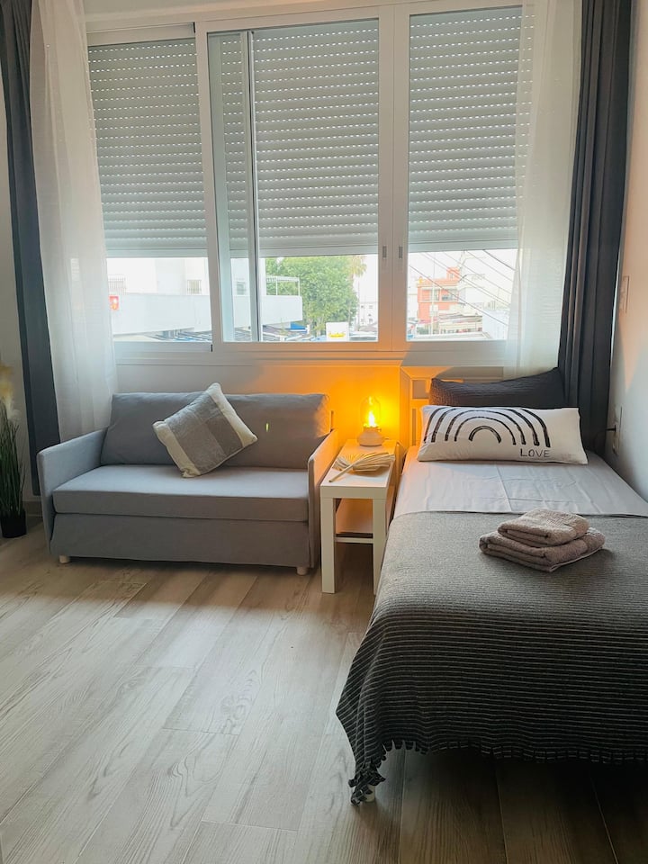 Wohnung In Torremolinos/carihuela Playa - Torremolinos