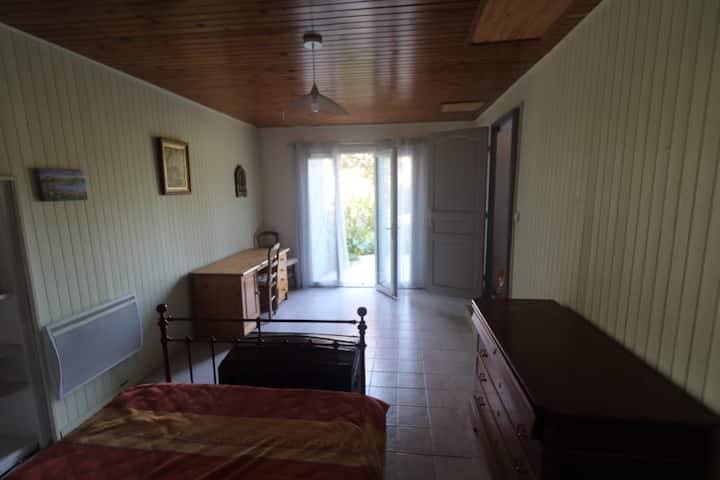 Mas En Campagne Et Cabane Chambre Dans L'arbre - Pyrénées-Orientales