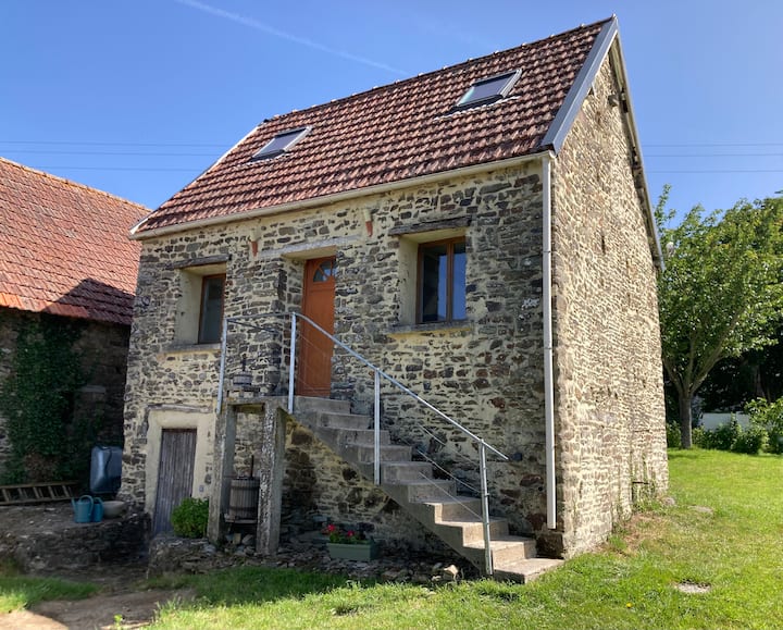 Maison En Pierre Suisse Normande - Clécy