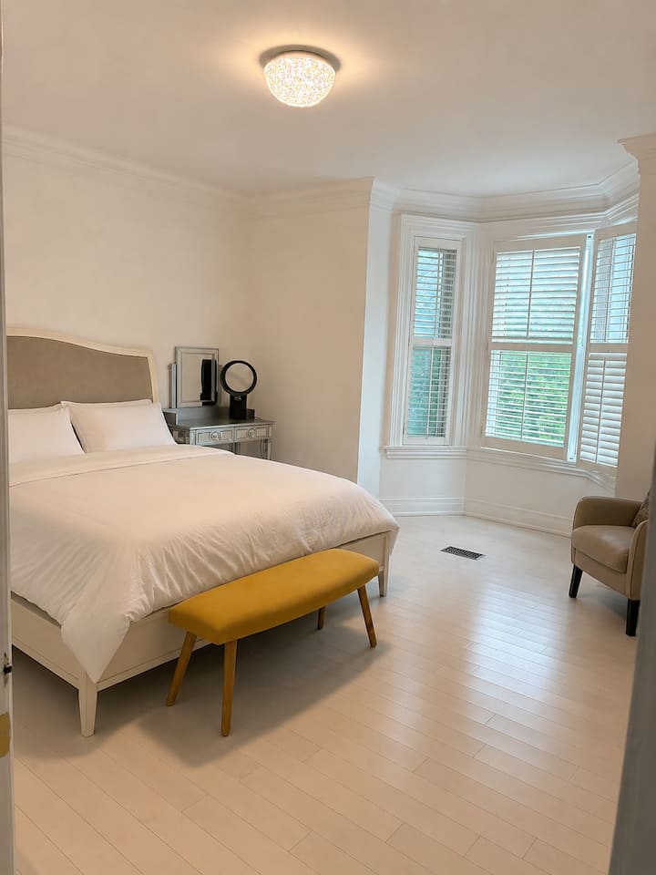 Stay In The Heart Of Historic Unionville - Markham