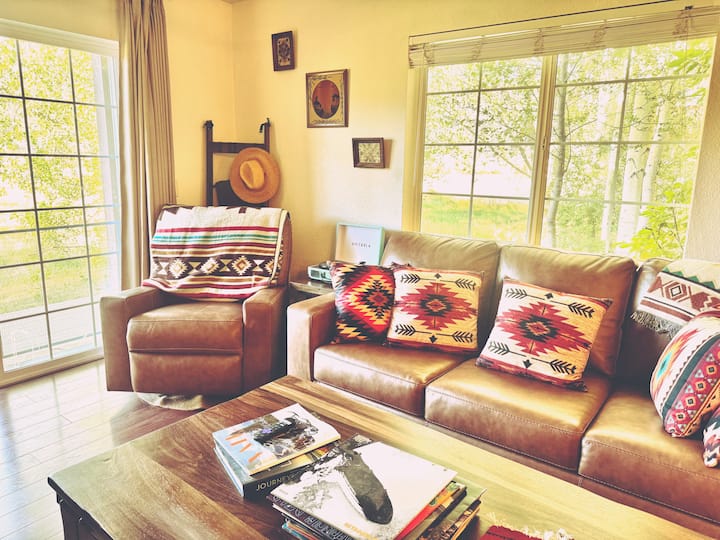 Rustic Beaver Creek Retreat On Eagle River/vail - Edwards, CO