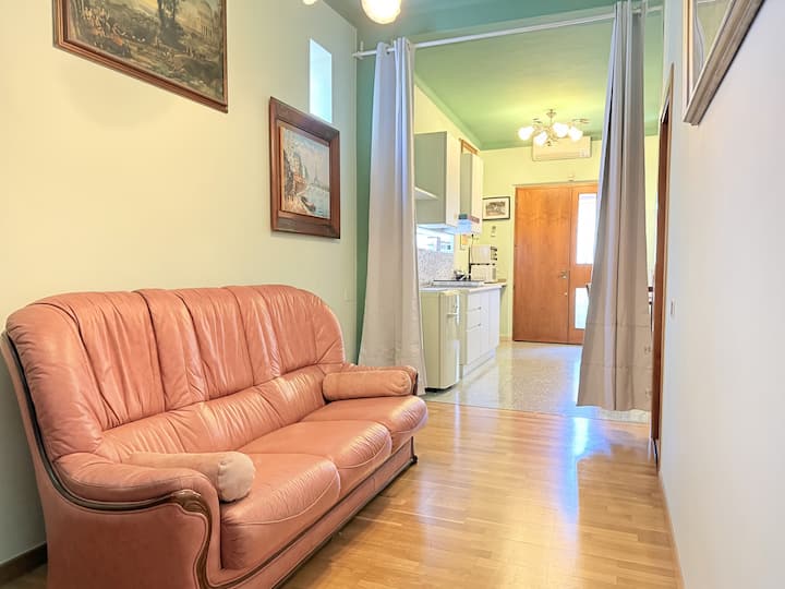 S326 - Sirolo,  Apartment Convenient To Services - Sirolo