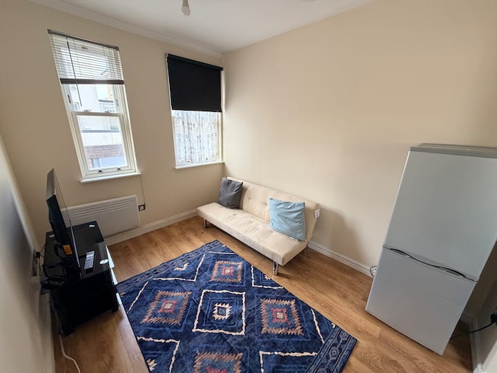 3-bedroom Flat In Croydon- 30min To Central London - Croydon
