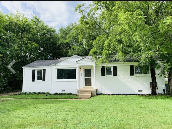 Franklins Corner Cozy Cottage - フランクリン, TN