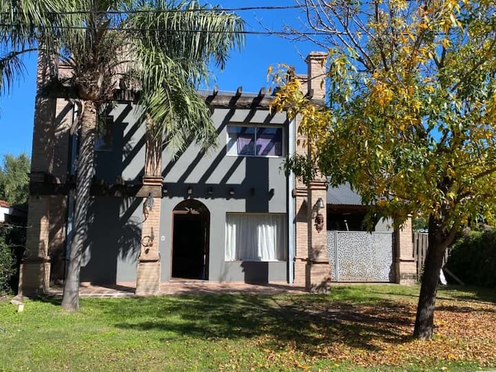 ÚNica Casa En Barrio Cerrado Y Villa Allende - Córdoba