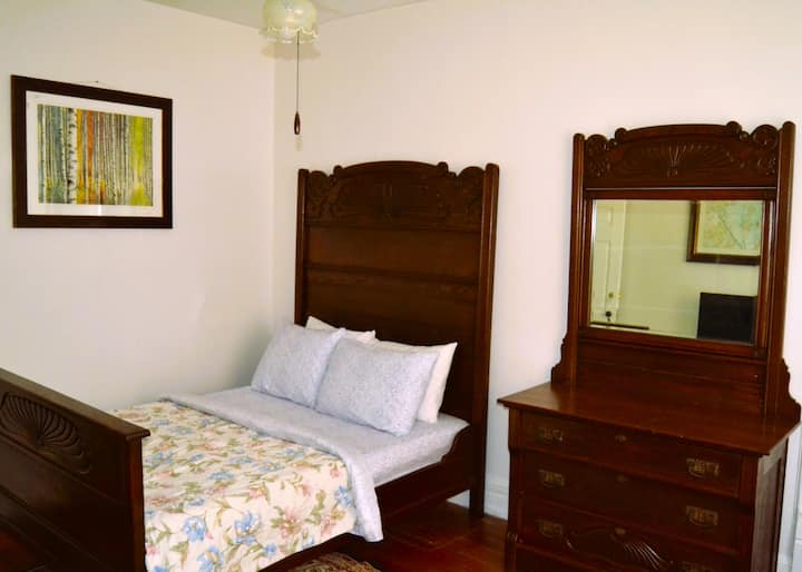 Group Friendly 4br Home Prime Minneapolis Location - Minneapolis, MN