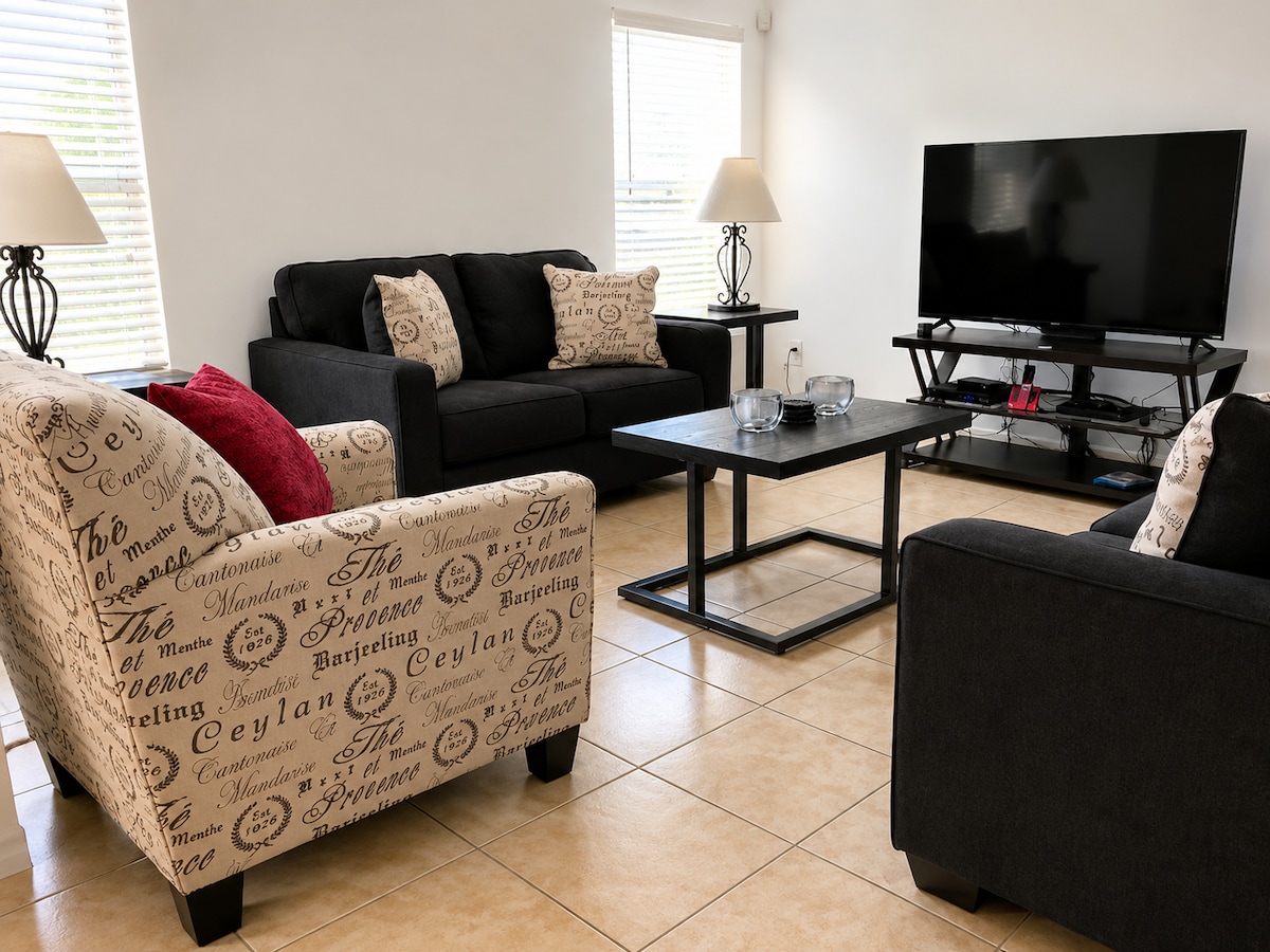 5BR Florida villa with private pool - Houses for Rent in Davenport ...