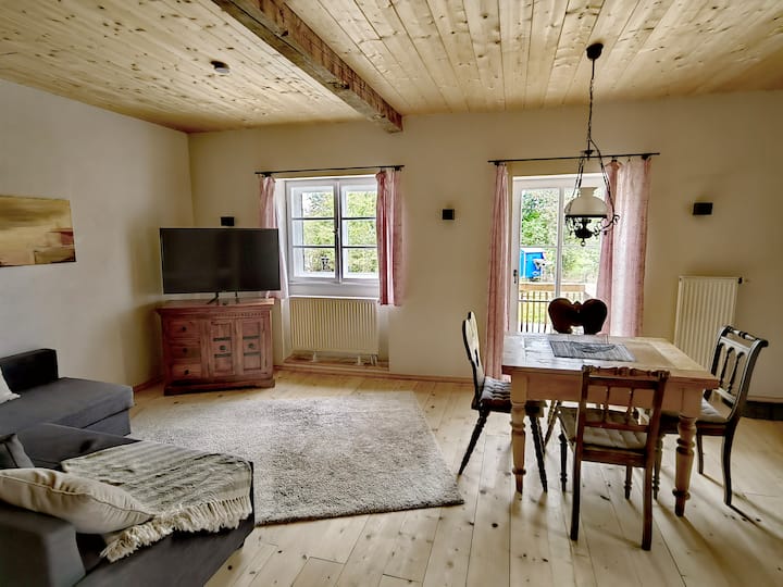Nusseckerl Vacation Rental, 42 M², Living/bedroom - Obing