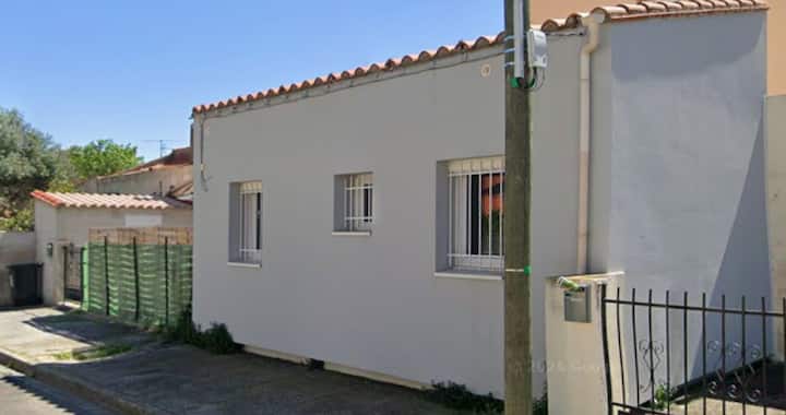 Charmante Maison Avec Cour à Perpignan 4 Personnes - Perpignan