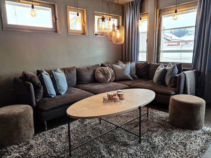 Central Ski-in Apartment For 4 - 奧勒